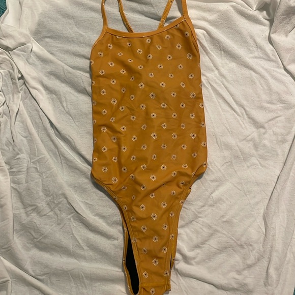 Jolyn Clothing | Swim | Lightly Used Jolyn Swim Suit With Daisy Print ...